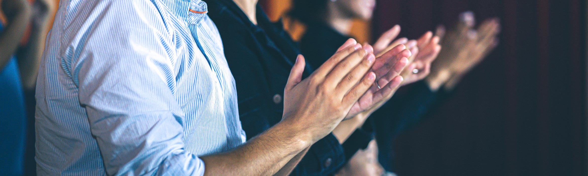 Het 'geheim' van applaus in toespraken [7 effectieve technieken ...